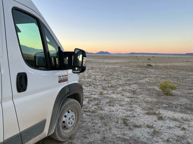 Camper Vans For Rent ⋆ Sprinter Camper Vans Portland ⋆ Book Now ⋆ ...